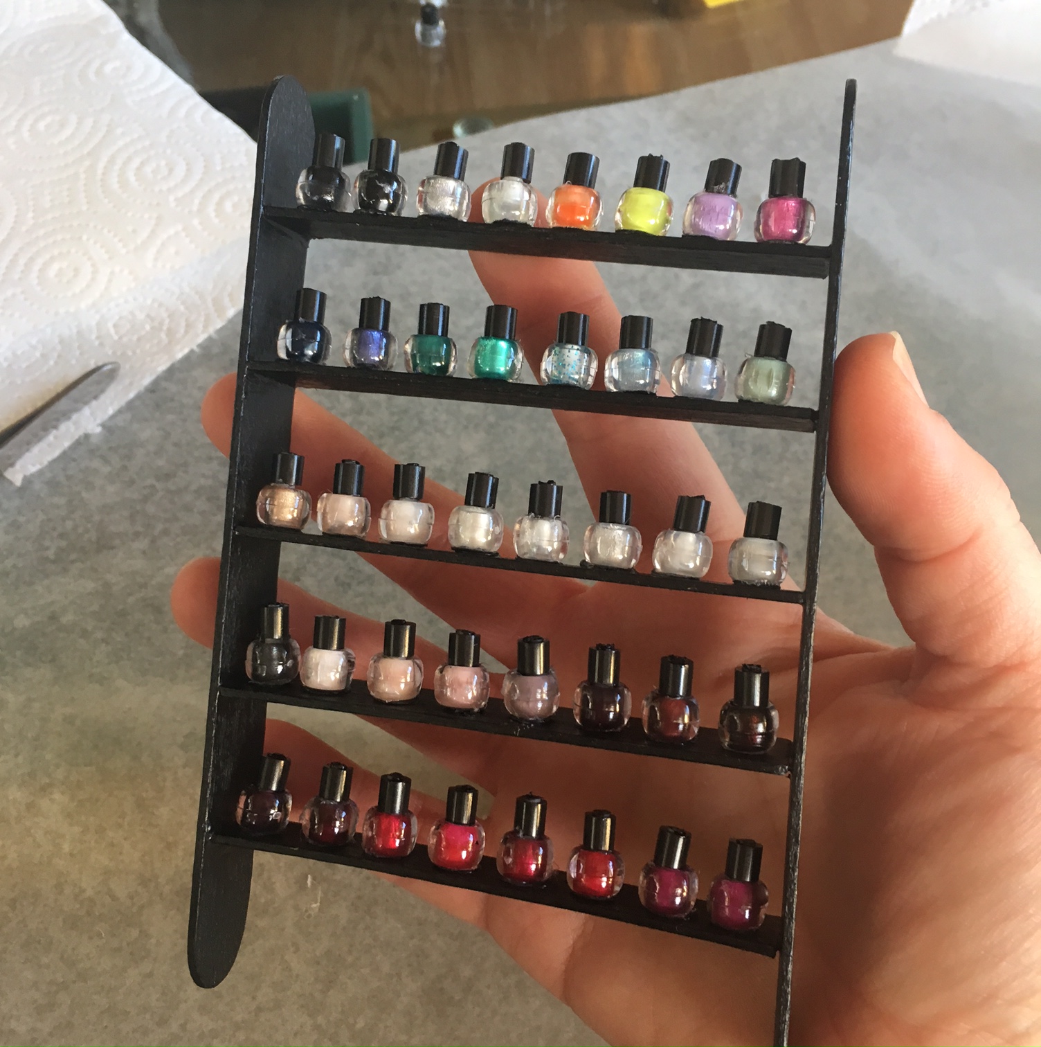 Miniature Nail Polish Display – Brunbellebarbie