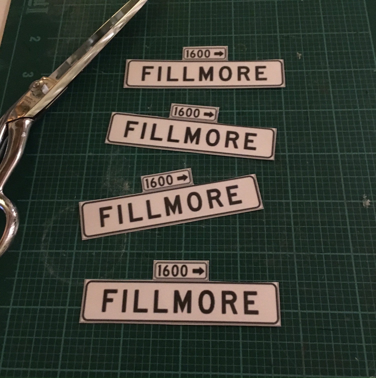 Doll Street Signs – Brunbellebarbie