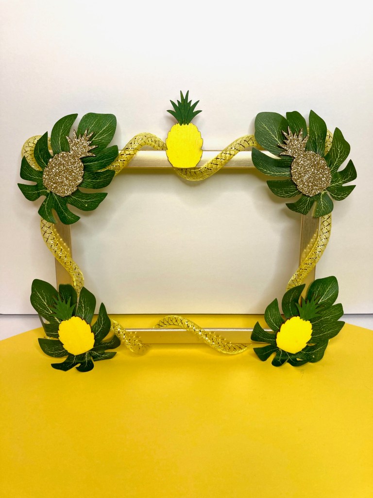 DIY: Pineapple Patio Party Decor – Brunbellebarbie