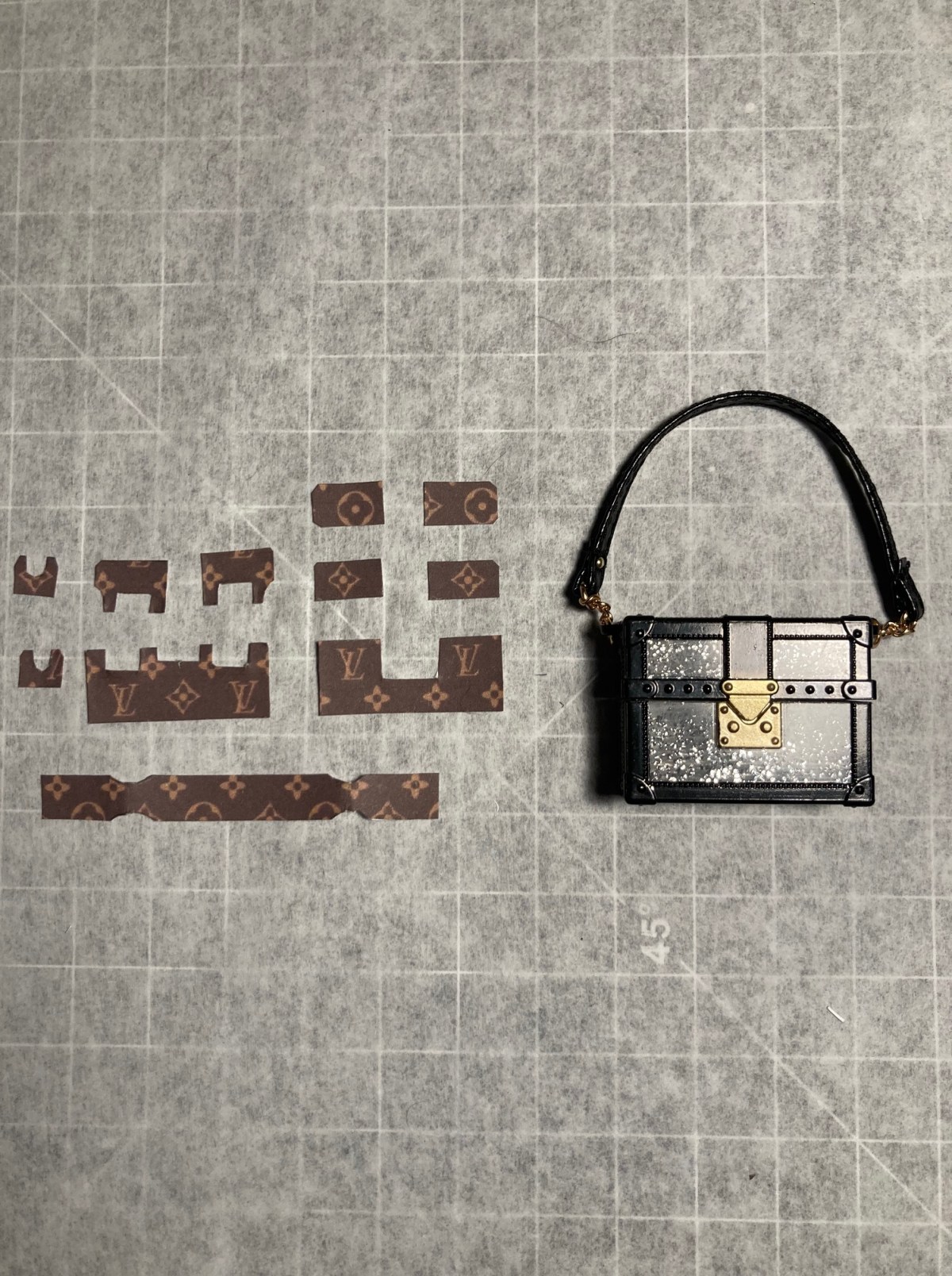 Doll DIY: Customizing Mini Brands Fashion Items – Brunbellebarbie