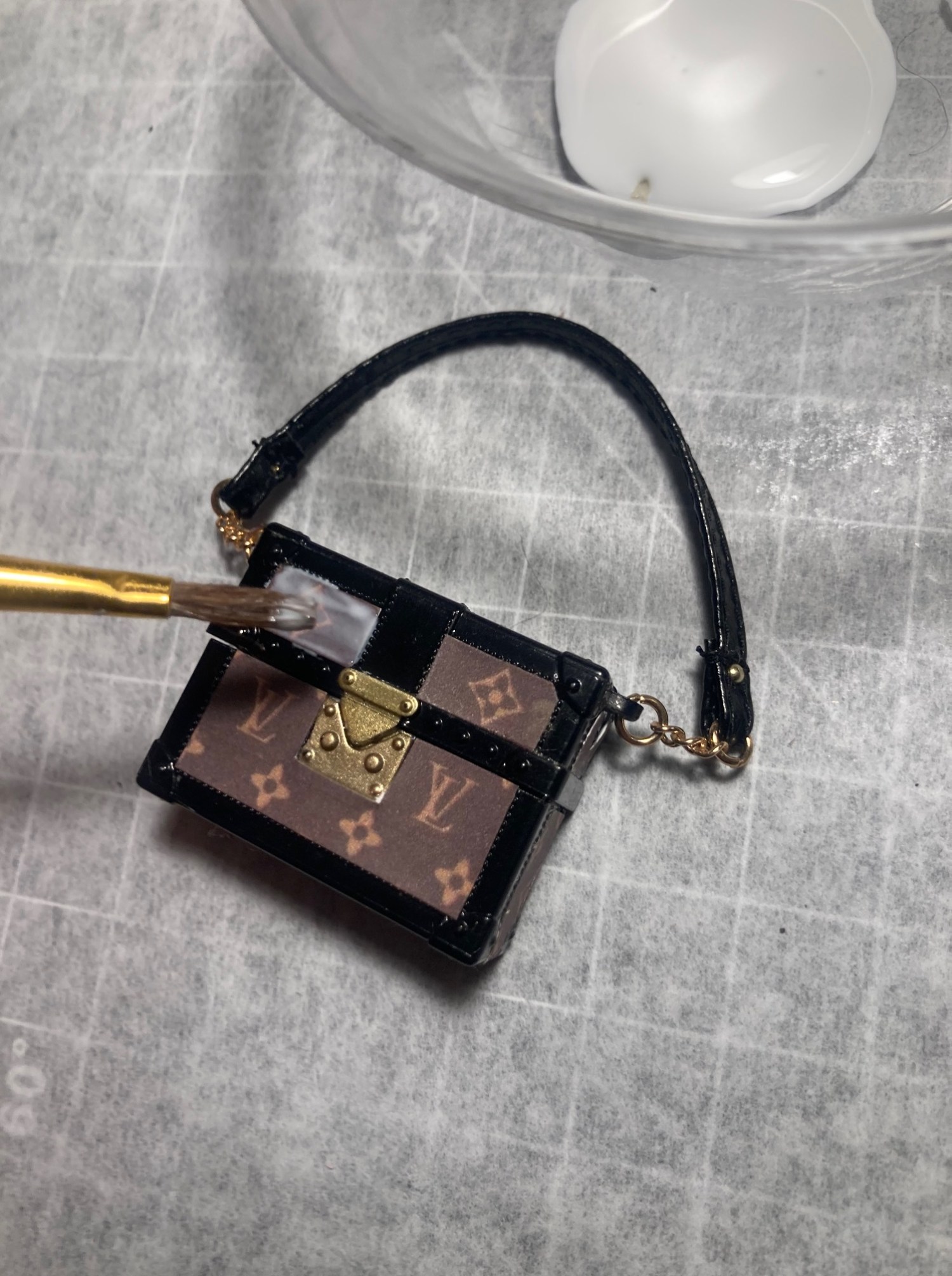 Doll DIY: Customizing Mini Brands Fashion Items – Brunbellebarbie