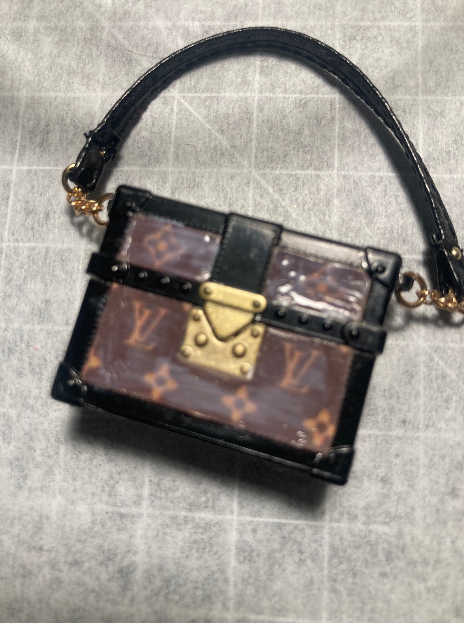 Doll DIY: Customizing Mini Brands Fashion Items – Brunbellebarbie