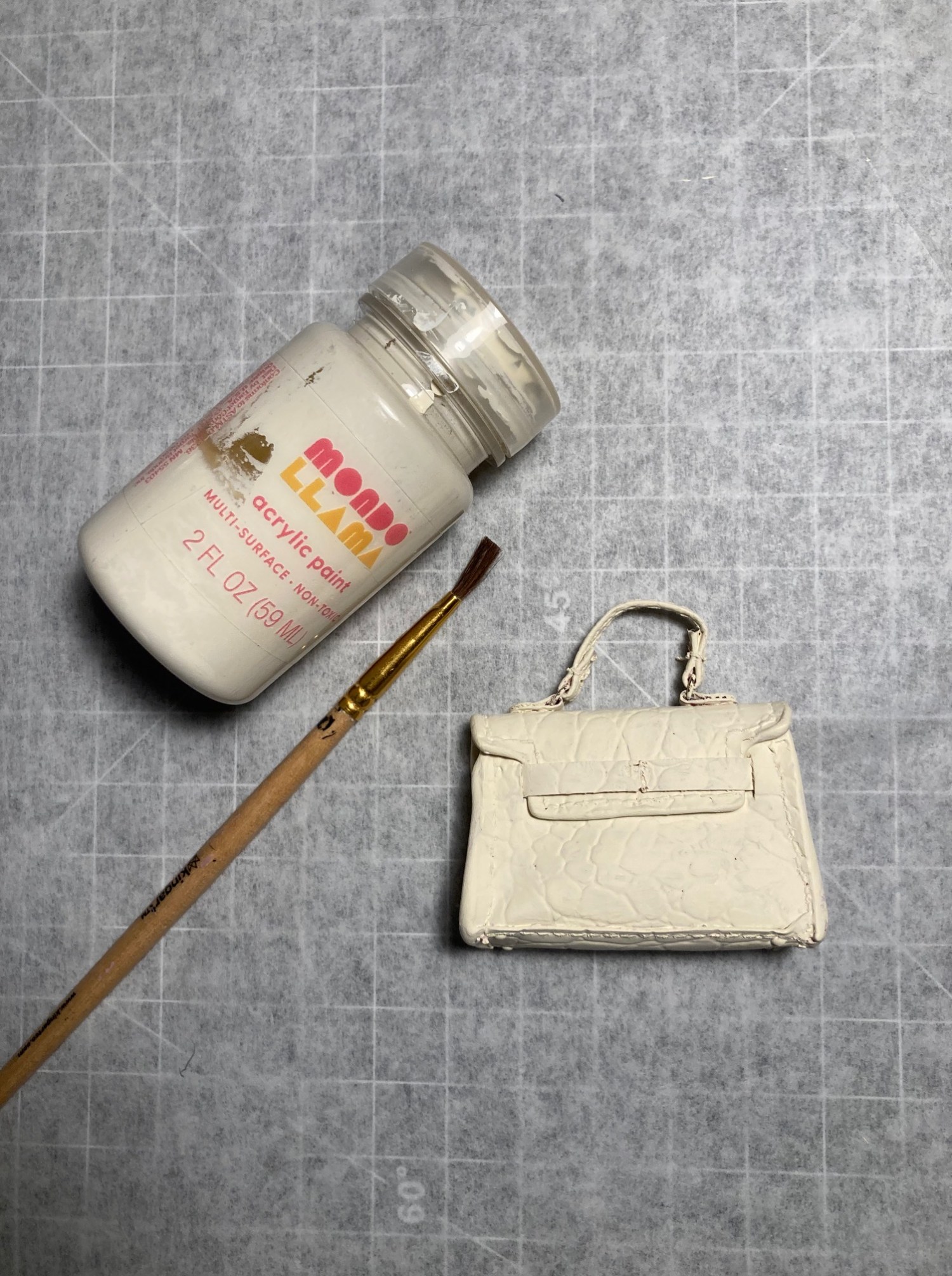 Doll DIY: Customizing Mini Brands Fashion Items – Brunbellebarbie